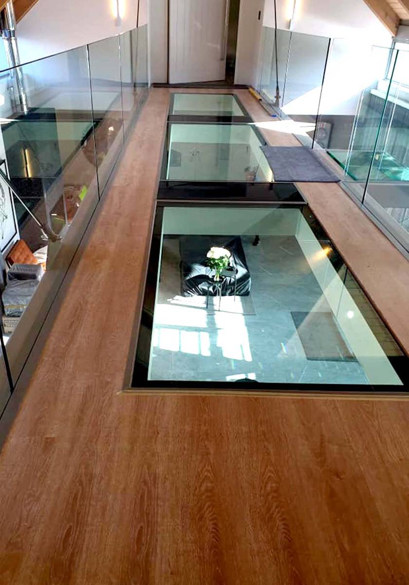 WALK ON GLASS - Future Windows